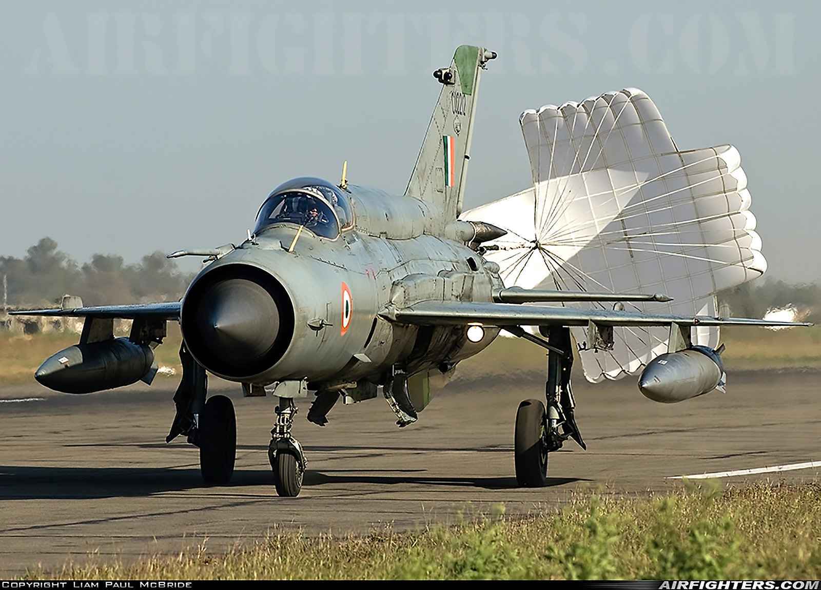 Mikoyan Gurevich MiG-21 Bison, a Fera Hindu - Velho General