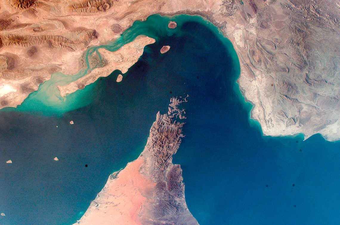 A Importância do Estreito de Ormuz - Velho General